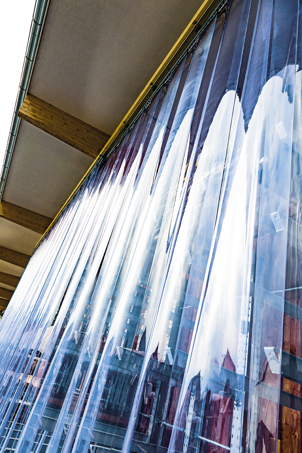 Streifenvorhänge - Hostra Unternehmensseite